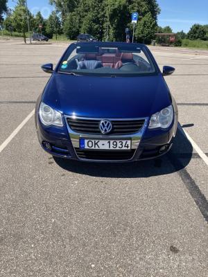 Zils Volkswagen Eos 2010 Daugavpils, ar dzinēja tilpumu 1.40 L un nobraukumu 223 tūkst. km par 4350 €, foto 1 vietnē AUTOMOTO.COM.LV