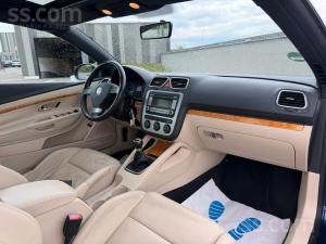 Zils Volkswagen Eos 2008 Ogre, ar dzinēja tilpumu 2.00 L un nobraukumu 143 tūkst. km par 5790 €, foto 17 vietnē AUTOMOTO.COM.LV