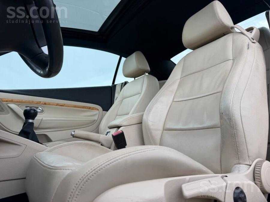 Zils Volkswagen Eos 2008 Ogre, ar dzinēja tilpumu 2.00 L un nobraukumu 143 tūkst. km par 5790 €, foto 18 vietnē AUTOMOTO.COM.LV