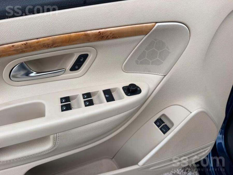 Zils Volkswagen Eos 2008 Ogre, ar dzinēja tilpumu 2.00 L un nobraukumu 143 tūkst. km par 5790 €, foto 19 vietnē AUTOMOTO.COM.LV