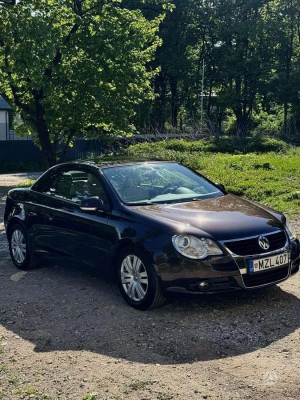 Brown Volkswagen Eos 2007 in Vilnius, with an engine capacity of 1.98 L and mileage of 217 thousand km for 3500 €, photo 5 on AUTOMOTO.COM.LV
