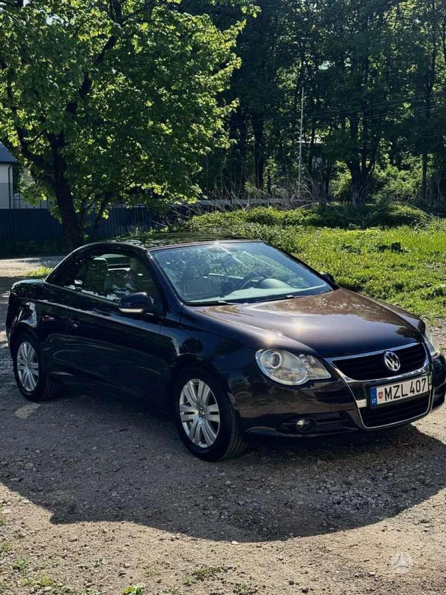 Brūns Volkswagen Eos 2007 Viļņa, ar dzinēja tilpumu 1.98 L un nobraukumu 217 tūkst. km par 3500 €, foto 6 vietnē AUTOMOTO.COM.LV