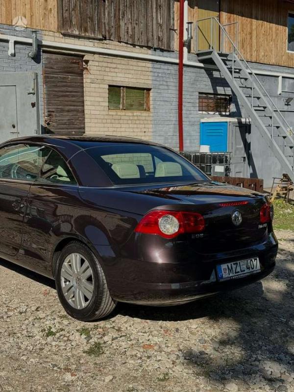 Brown Volkswagen Eos 2007 in Vilnius, with an engine capacity of 1.98 L and mileage of 217 thousand km for 3500 €, photo 9 on AUTOMOTO.COM.LV
