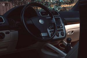 Brūns Volkswagen Eos 2007 Viļņa, ar dzinēja tilpumu 1.98 L un nobraukumu 217 tūkst. km par 3500 €, foto 13 vietnē AUTOMOTO.COM.LV