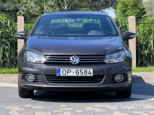 Brown Volkswagen Eos 2011 in Jelgava, with an engine capacity of 2.00 L and mileage of 200 thousand km for 6800 €, photo 3 on AUTOMOTO.COM.LV