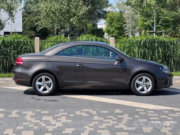 Brown Volkswagen Eos 2011 in Jelgava, with an engine capacity of 2.00 L and mileage of 200 thousand km for 6800 €, photo 4 on AUTOMOTO.COM.LV