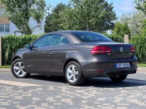 Brown Volkswagen Eos 2011 in Jelgava, with an engine capacity of 2.00 L and mileage of 200 thousand km for 6800 €, photo 9 on AUTOMOTO.COM.LV