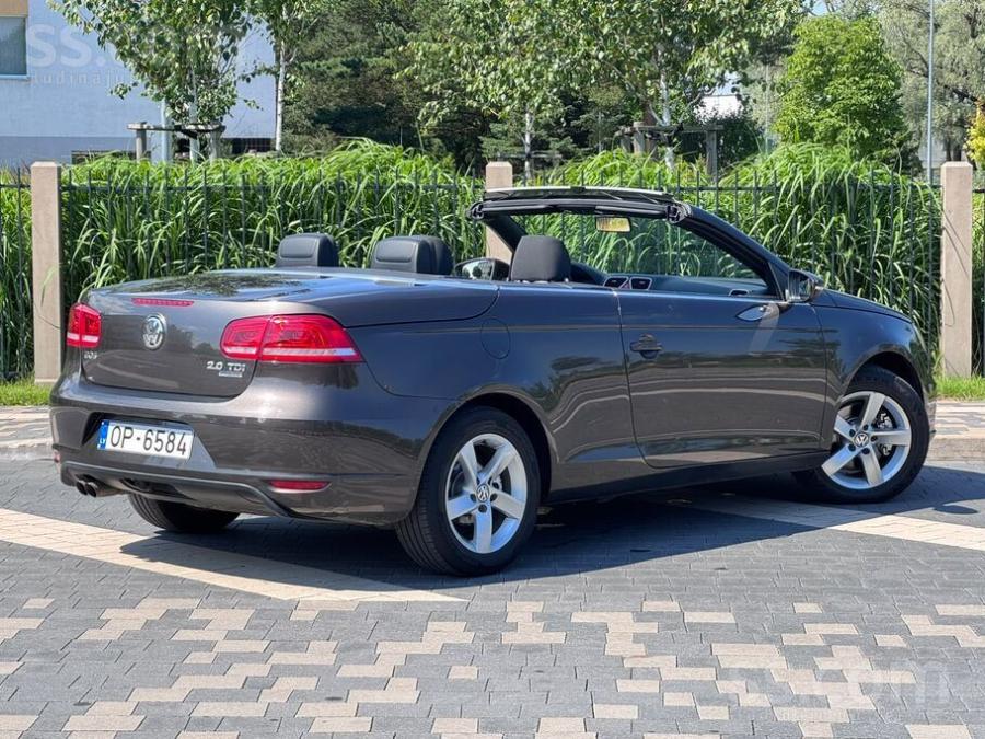 Brown Volkswagen Eos 2011 in Jelgava, with an engine capacity of 2.00 L and mileage of 200 thousand km for 6800 €, photo 20 on AUTOMOTO.COM.LV