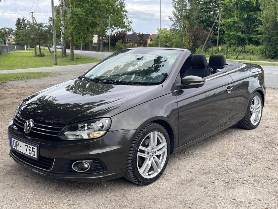 Brown Volkswagen Eos 2012 in Riga, with an engine capacity of 1.40 L and mileage of 212 thousand km for 6650 €, photo 1 on AUTOMOTO.COM.LV
