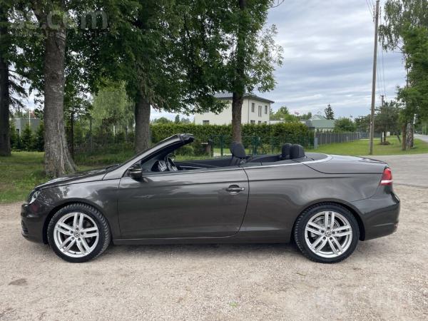Brown Volkswagen Eos 2012 in Riga, with an engine capacity of 1.40 L and mileage of 212 thousand km for 6650 €, photo 2 on AUTOMOTO.COM.LV