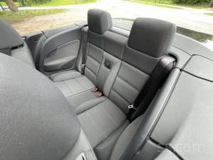Brown Volkswagen Eos 2012 in Riga, with an engine capacity of 1.40 L and mileage of 212 thousand km for 6650 €, photo 13 on AUTOMOTO.COM.LV