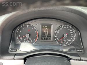 Brown Volkswagen Eos 2012 in Riga, with an engine capacity of 1.40 L and mileage of 212 thousand km for 6650 €, photo 19 on AUTOMOTO.COM.LV