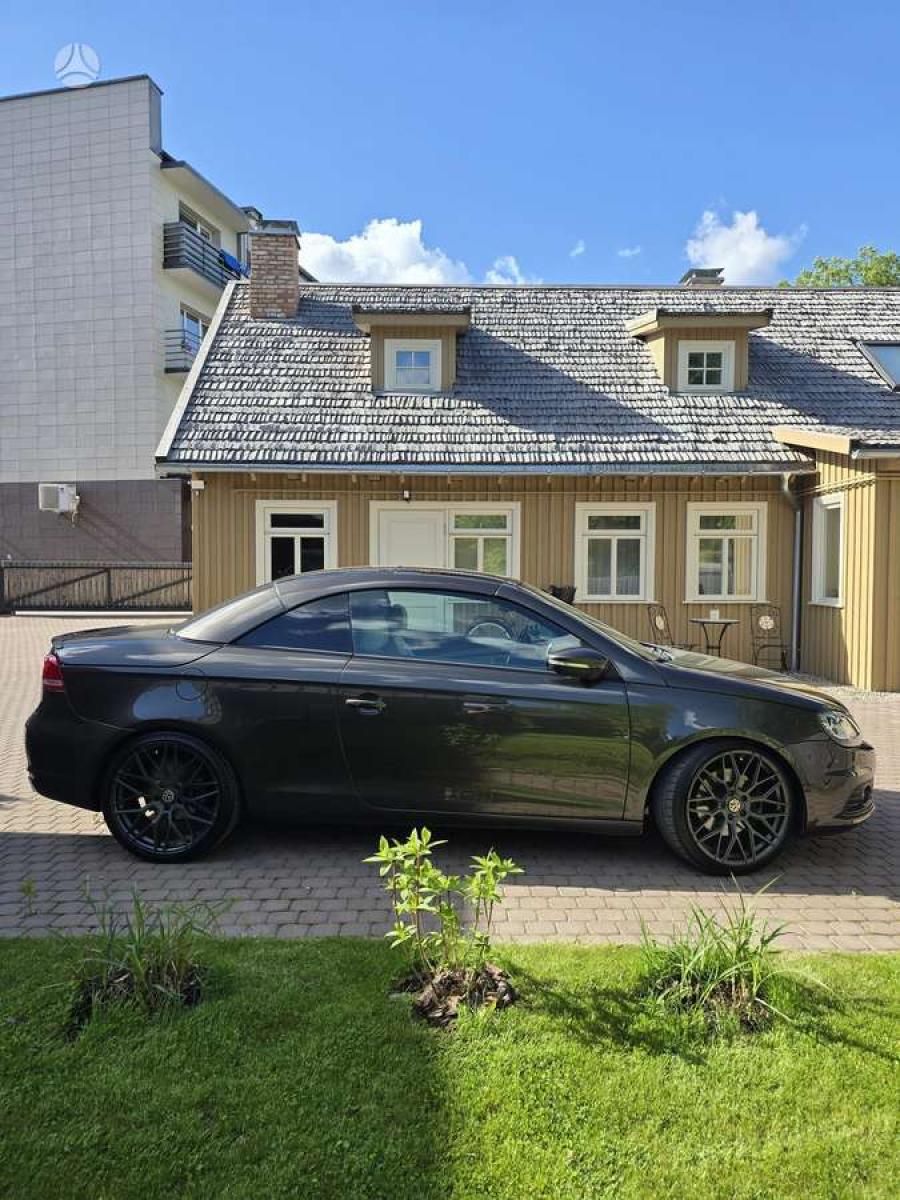 Brūns Volkswagen Eos 2012 Trakai, ar dzinēja tilpumu 1.98 L un nobraukumu 182 tūkst. km par 7799 €, foto 11 vietnē AUTOMOTO.COM.LV