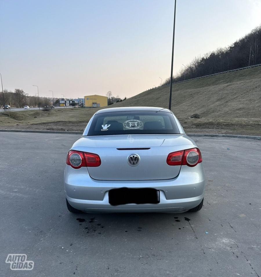 Volkswagen Eos 2006 Kauņa, ar dzinēja tilpumu 2.00 L un nobraukumu 179 tūkst. km par 3100 €, foto 4 vietnē AUTOMOTO.COM.LV