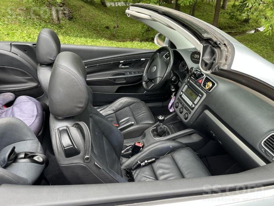 Volkswagen Eos 2006 in Riga, with an engine capacity of 2.00 L and mileage of 160 thousand km for 2999 €, photo 7 on AUTOMOTO.COM.LV
