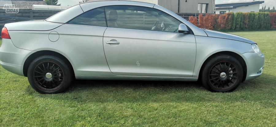 Volkswagen Eos 2007 in Gargzdai, with an engine capacity of 2.00 L and mileage of 249 thousand km for 3100 €, photo 10 on AUTOMOTO.COM.LV