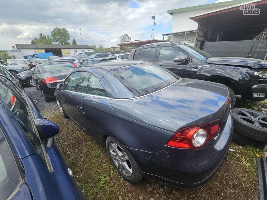 Volkswagen Eos 2008 in Kaunas, with an engine capacity of 2.00 L and mileage of 271 thousand km for 2650 €, photo 4 on AUTOMOTO.COM.LV
