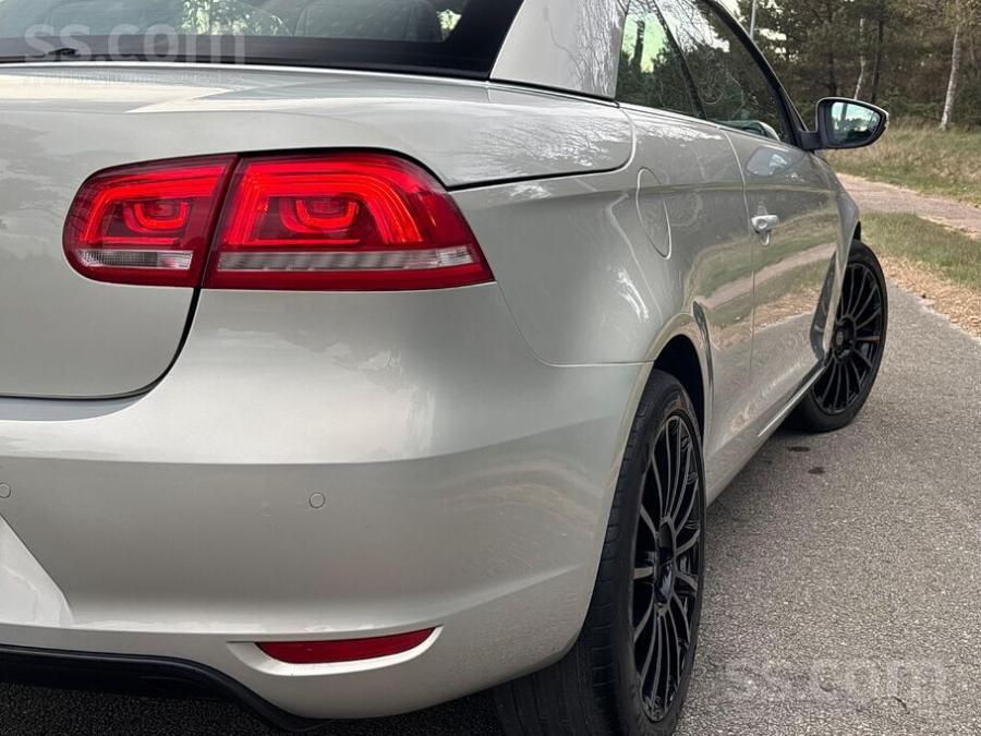 Volkswagen Eos 2011 Ventspils, ar dzinēja tilpumu 2.00 L un nobraukumu 232 tūkst. km par 5990 €, foto 18 vietnē AUTOMOTO.COM.LV