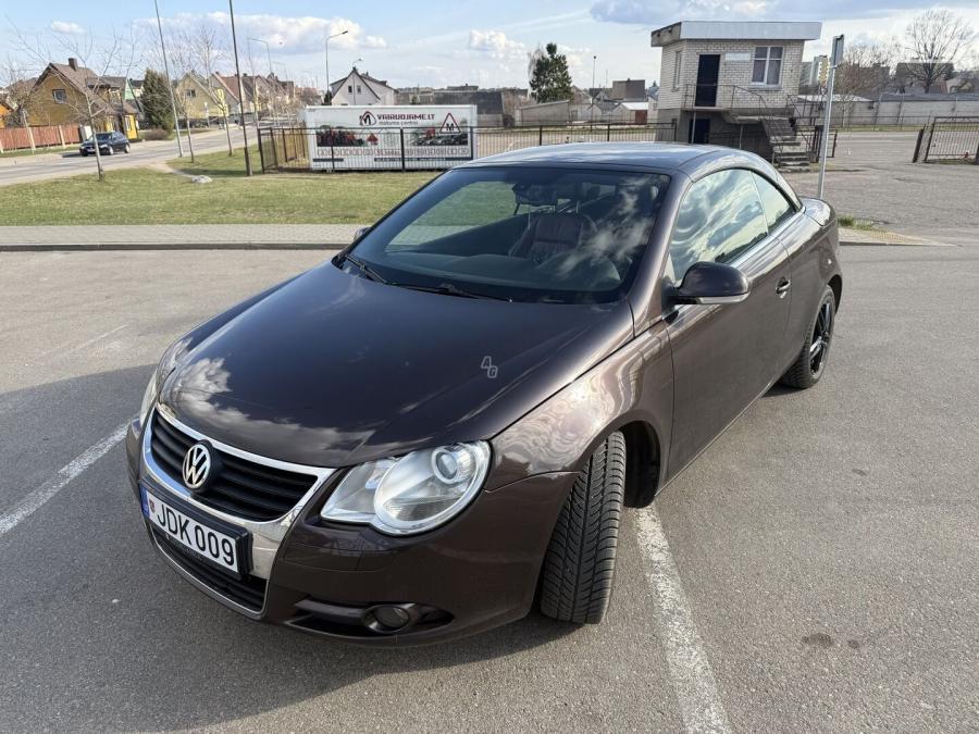 Volkswagen Eos 2008 in Telschi, with an engine capacity of 2.00 L and mileage of 300 thousand km for 2300 €, photo 4 on AUTOMOTO.COM.LV