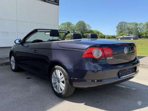 Pelēks Volkswagen Eos 2006 Kretinga, ar dzinēja tilpumu 1.60 L un nobraukumu 160 tūkst. km par 3150 €, foto 12 vietnē AUTOMOTO.COM.LV