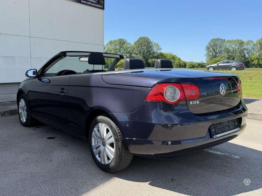 Pelēks Volkswagen Eos 2006 Kretinga, ar dzinēja tilpumu 1.60 L un nobraukumu 160 tūkst. km par 3150 €, foto 12 vietnē AUTOMOTO.COM.LV