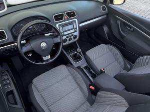 Pelēks Volkswagen Eos 2006 Kretinga, ar dzinēja tilpumu 1.60 L un nobraukumu 160 tūkst. km par 3150 €, foto 18 vietnē AUTOMOTO.COM.LV