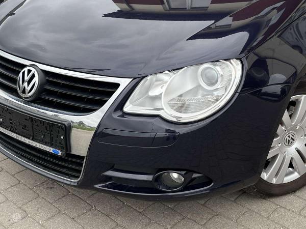 Pelēks Volkswagen Eos 2006 Kretinga, ar dzinēja tilpumu 1.60 L un nobraukumu 160 tūkst. km par 2890 €, foto 4 vietnē AUTOMOTO.COM.LV