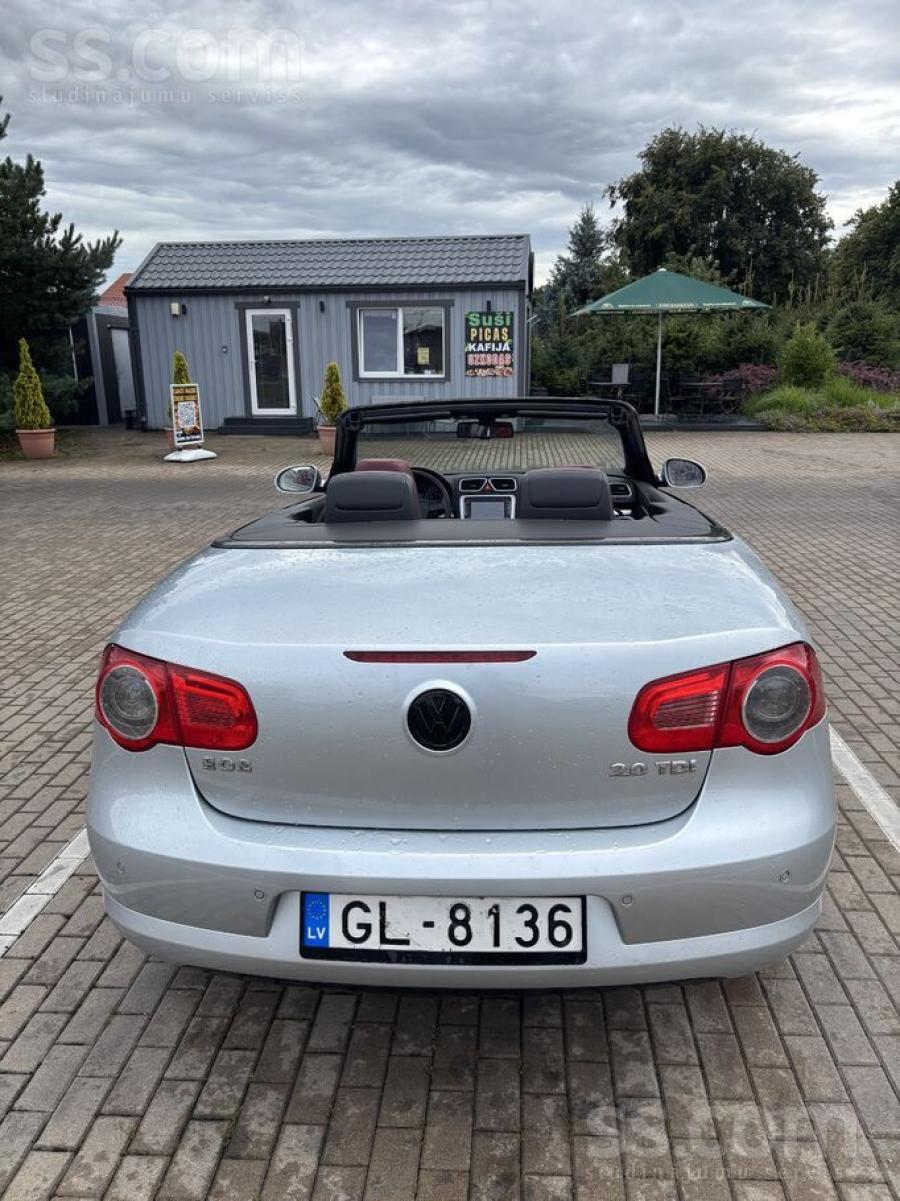 Grey Volkswagen Eos 2006 in Riga, with an engine capacity of 2.00 L and mileage of 285 thousand km for 3000 €, photo 6 on AUTOMOTO.COM.LV