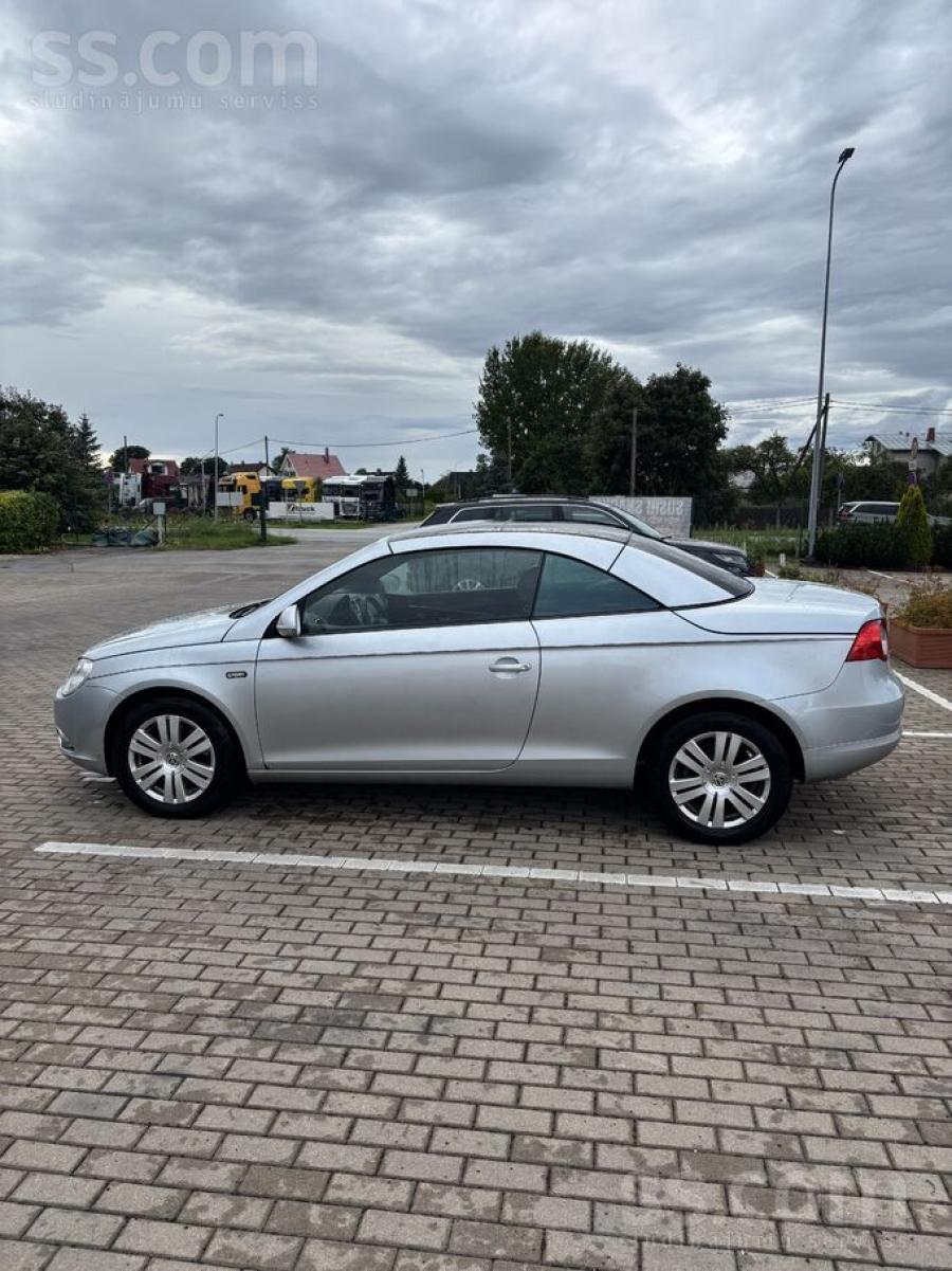 Grey Volkswagen Eos 2006 in Riga, with an engine capacity of 2.00 L and mileage of 285 thousand km for 3000 €, photo 8 on AUTOMOTO.COM.LV