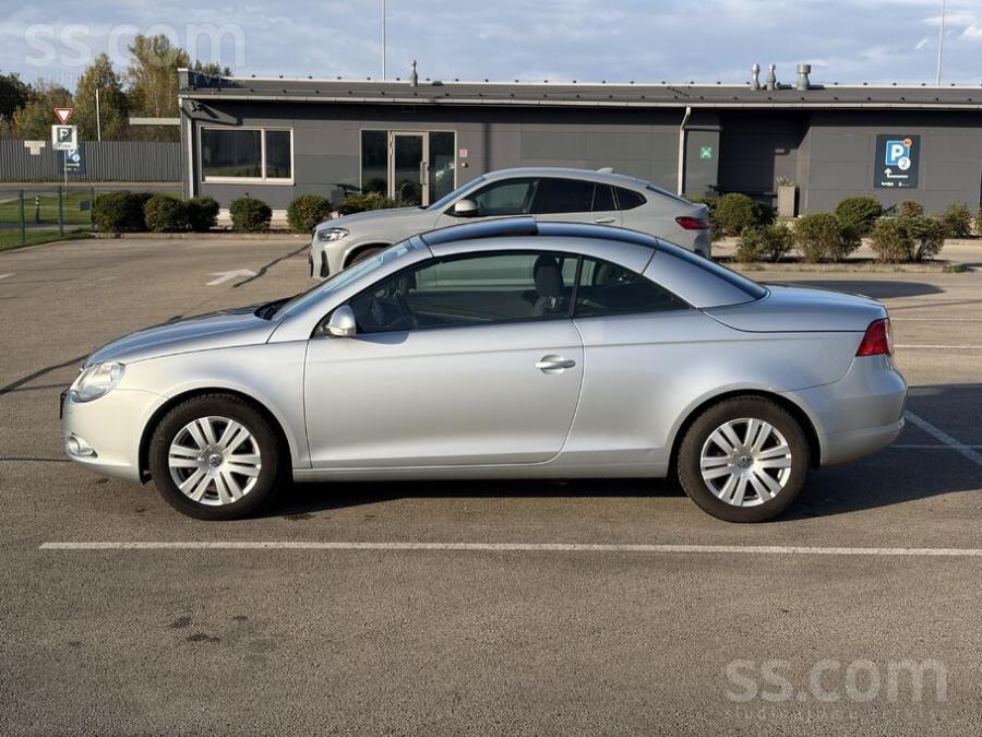 Grey Volkswagen Eos 2006 in Riga, with an engine capacity of 2.00 L and mileage of 108 thousand km for 4100 €, photo 14 on AUTOMOTO.COM.LV