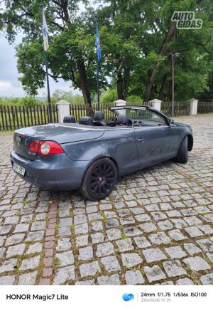 Pelēks Volkswagen Eos 2007 Šauļi, ar dzinēja tilpumu 2.00 L un nobraukumu 265 tūkst. km par 3800 €, foto 5 vietnē AUTOMOTO.COM.LV