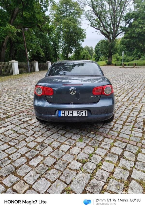 Pelēks Volkswagen Eos 2007 Šauļi, ar dzinēja tilpumu 2.00 L un nobraukumu 265 tūkst. km par 3800 €, foto 8 vietnē AUTOMOTO.COM.LV