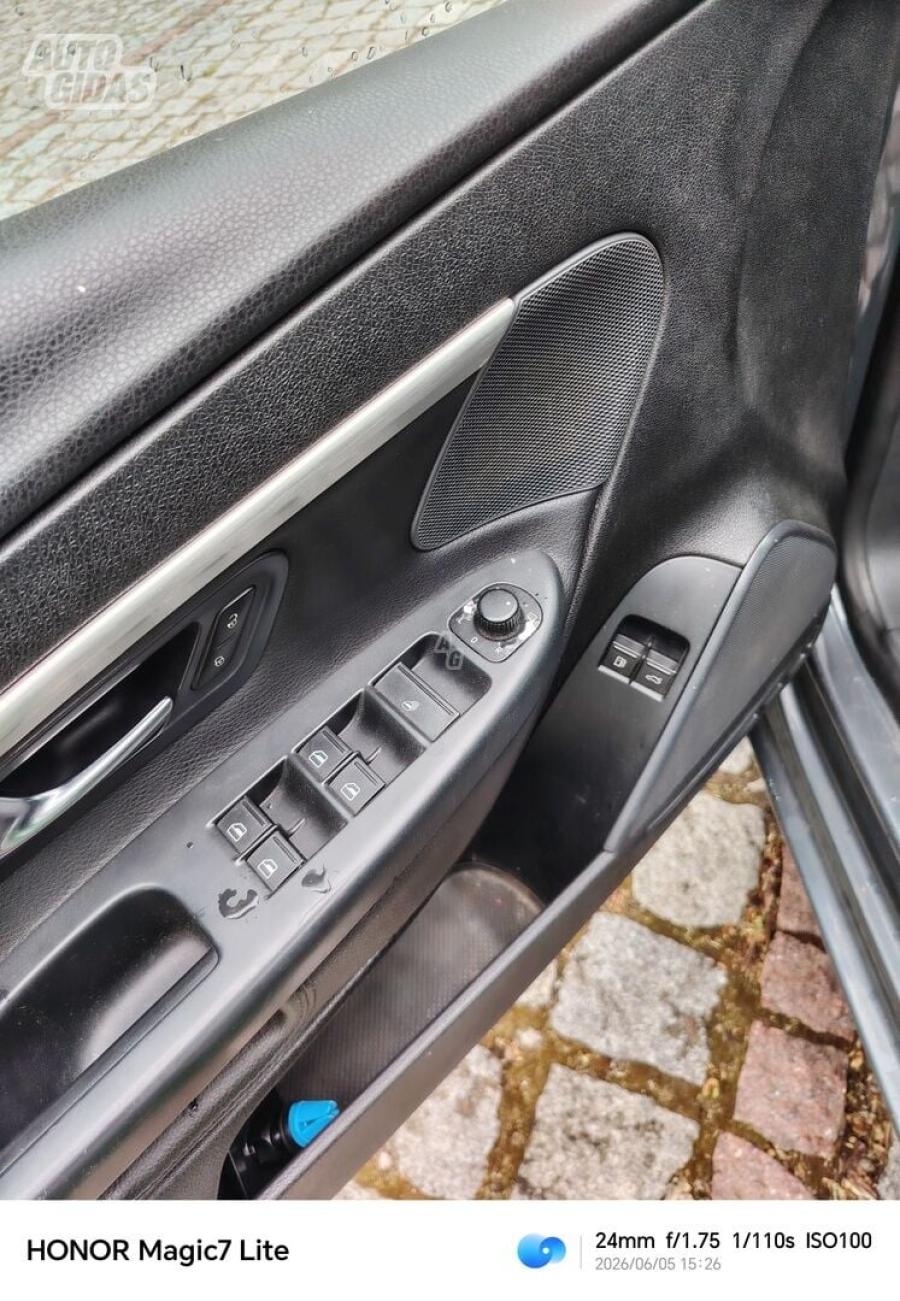 Pelēks Volkswagen Eos 2007 Šauļi, ar dzinēja tilpumu 2.00 L un nobraukumu 265 tūkst. km par 3800 €, foto 18 vietnē AUTOMOTO.COM.LV