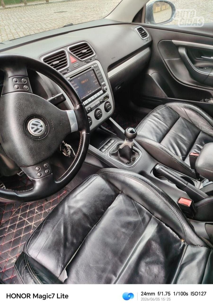 Pelēks Volkswagen Eos 2007 Šauļi, ar dzinēja tilpumu 2.00 L un nobraukumu 265 tūkst. km par 3800 €, foto 21 vietnē AUTOMOTO.COM.LV
