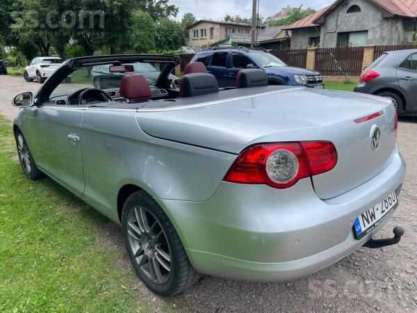 Pelēks Volkswagen Eos 2007 Rīga, ar dzinēja tilpumu 2.00 L un nobraukumu 265 tūkst. km par 2995 €, foto 4 vietnē AUTOMOTO.COM.LV