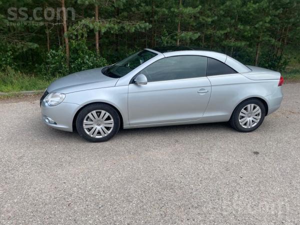 Pelēks Volkswagen Eos 2007 Ogre, ar dzinēja tilpumu 2.00 L un nobraukumu 335 tūkst. km par 2662 €, foto 4 vietnē AUTOMOTO.COM.LV