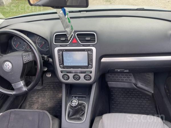 Pelēks Volkswagen Eos 2007 Ogre, ar dzinēja tilpumu 2.00 L un nobraukumu 335 tūkst. km par 2662 €, foto 7 vietnē AUTOMOTO.COM.LV