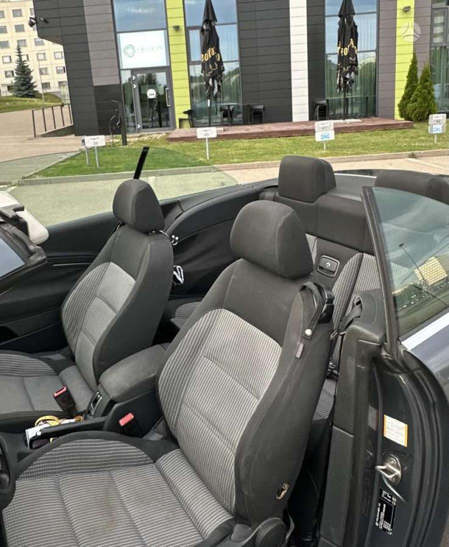 Серый Фольксваген Эос 2007 в Вильнюс, объемом двигателя 1.97 л и пробегом 352 тыс. км за 2100 €, фото 11 на AUTOMOTO.COM.LV