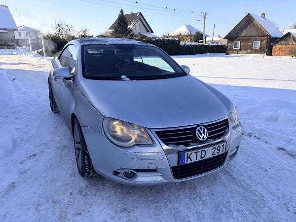 Grey Volkswagen Eos 2008 in Kaunas, with an engine capacity of 2.00 L and mileage of 400 thousand km for 1600 €, photo 1 on AUTOMOTO.COM.LV