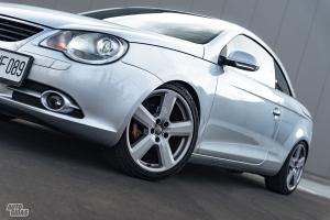 Pelēks Volkswagen Eos 2008 Klaipėda, ar dzinēja tilpumu 2.00 L un nobraukumu 303 tūkst. km par 3400 €, foto 10 vietnē AUTOMOTO.COM.LV