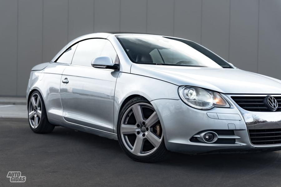 Pelēks Volkswagen Eos 2008 Klaipėda, ar dzinēja tilpumu 2.00 L un nobraukumu 303 tūkst. km par 3400 €, foto 12 vietnē AUTOMOTO.COM.LV