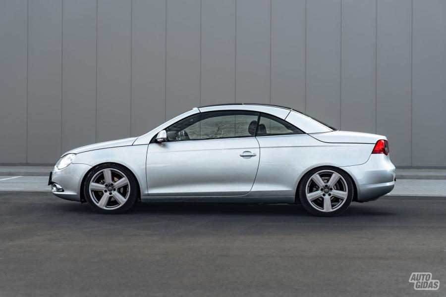 Pelēks Volkswagen Eos 2008 Klaipėda, ar dzinēja tilpumu 2.00 L un nobraukumu 303 tūkst. km par 3400 €, foto 14 vietnē AUTOMOTO.COM.LV