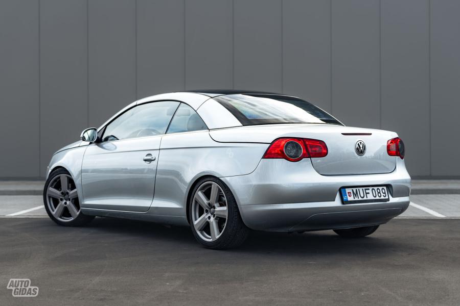 Pelēks Volkswagen Eos 2008 Klaipėda, ar dzinēja tilpumu 2.00 L un nobraukumu 303 tūkst. km par 3400 €, foto 19 vietnē AUTOMOTO.COM.LV