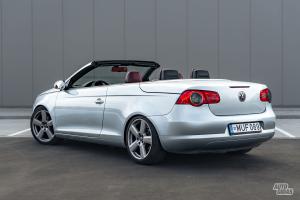 Pelēks Volkswagen Eos 2008 Klaipėda, ar dzinēja tilpumu 2.00 L un nobraukumu 303 tūkst. km par 3400 €, foto 22 vietnē AUTOMOTO.COM.LV