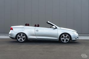 Pelēks Volkswagen Eos 2008 Klaipėda, ar dzinēja tilpumu 2.00 L un nobraukumu 303 tūkst. km par 3400 €, foto 23 vietnē AUTOMOTO.COM.LV