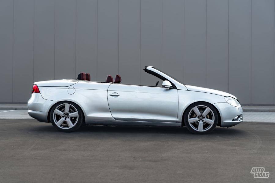 Pelēks Volkswagen Eos 2008 Klaipėda, ar dzinēja tilpumu 2.00 L un nobraukumu 303 tūkst. km par 3400 €, foto 23 vietnē AUTOMOTO.COM.LV