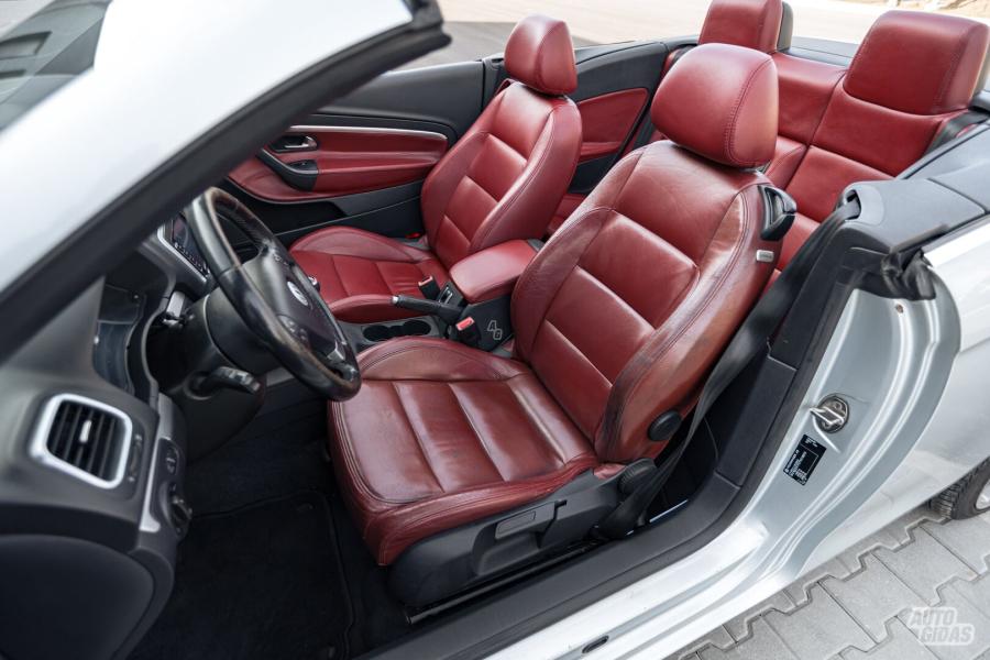 Pelēks Volkswagen Eos 2008 Klaipėda, ar dzinēja tilpumu 2.00 L un nobraukumu 303 tūkst. km par 3400 €, foto 28 vietnē AUTOMOTO.COM.LV