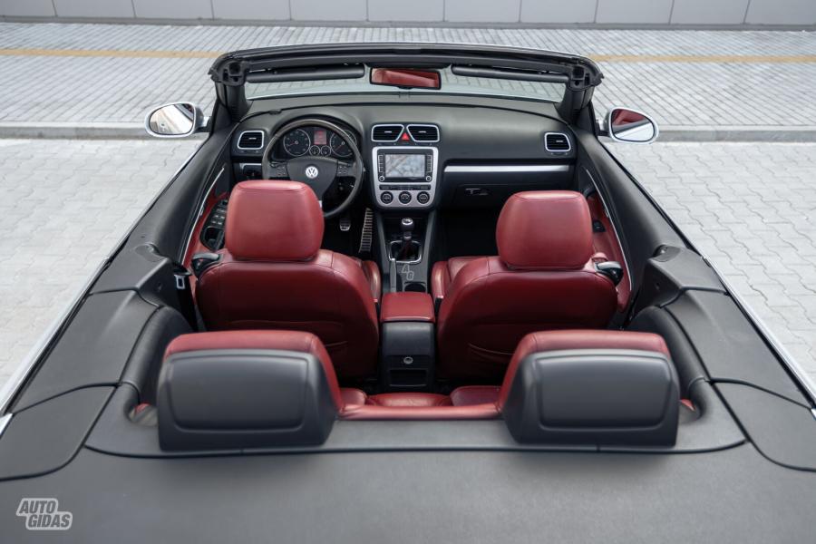 Pelēks Volkswagen Eos 2008 Klaipėda, ar dzinēja tilpumu 2.00 L un nobraukumu 303 tūkst. km par 3400 €, foto 33 vietnē AUTOMOTO.COM.LV