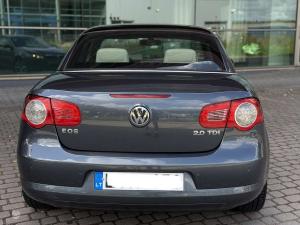 Pelēks Volkswagen Eos 2008 Klaipėda, ar dzinēja tilpumu 1.97 L un nobraukumu 186 tūkst. km par 3900 €, foto 14 vietnē AUTOMOTO.COM.LV