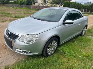 Pelēks Volkswagen Eos 2009 Ukmergė, ar dzinēja tilpumu 2.00 L un nobraukumu 228 tūkst. km par 3550 €, foto 4 vietnē AUTOMOTO.COM.LV